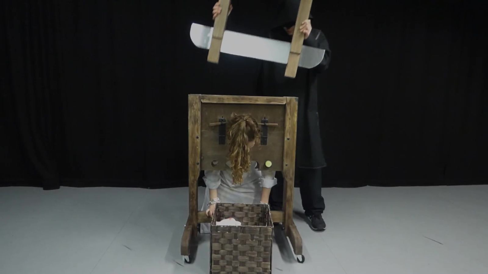 Themiscollection The Guillotine